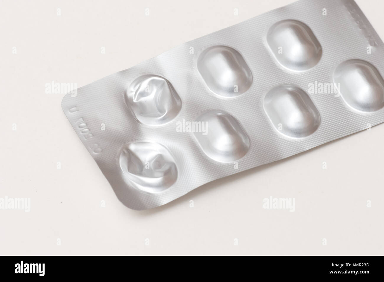 Packing medications hi-res stock photography and images - Alamy