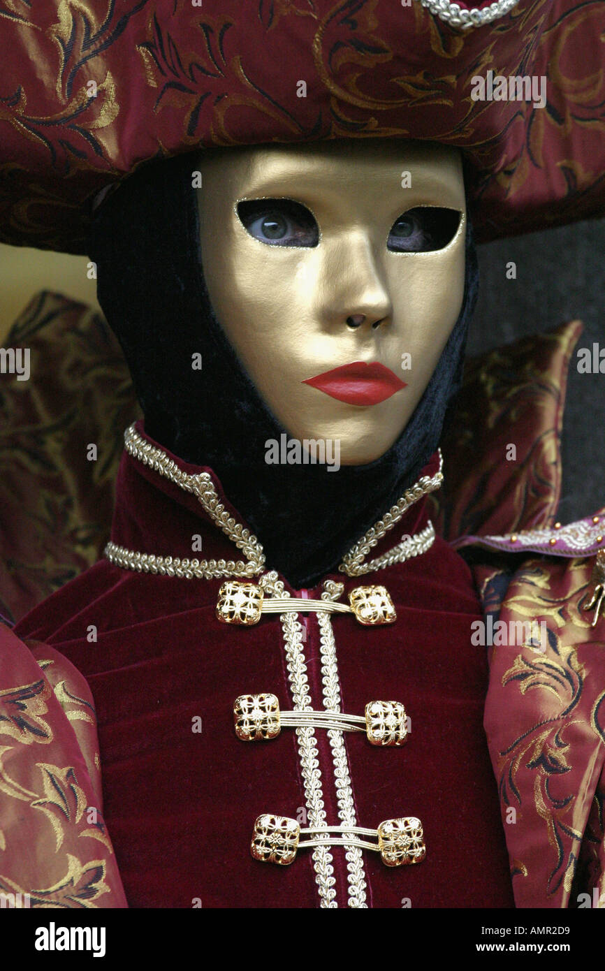 Venice carnival time in fancy dress Stock Photo - Alamy