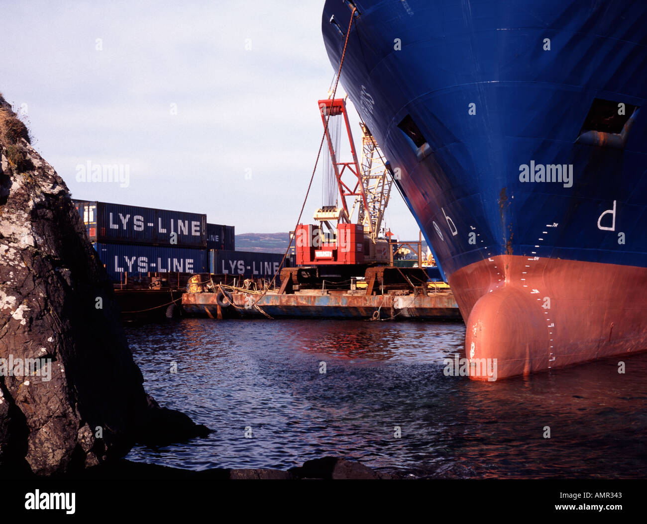 Cargo ship aground hi-res stock photography and images - Alamy
