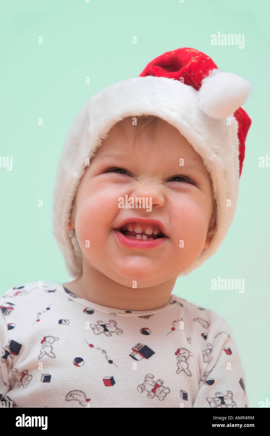 Babies wearing hat hi-res stock photography and images - Alamy