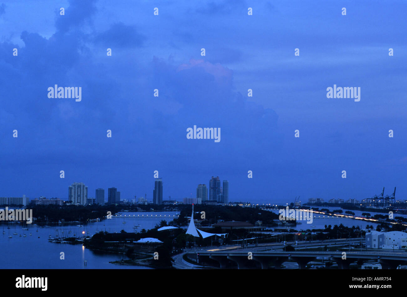 Parrot jungle island miami hi-res stock photography and images - Alamy