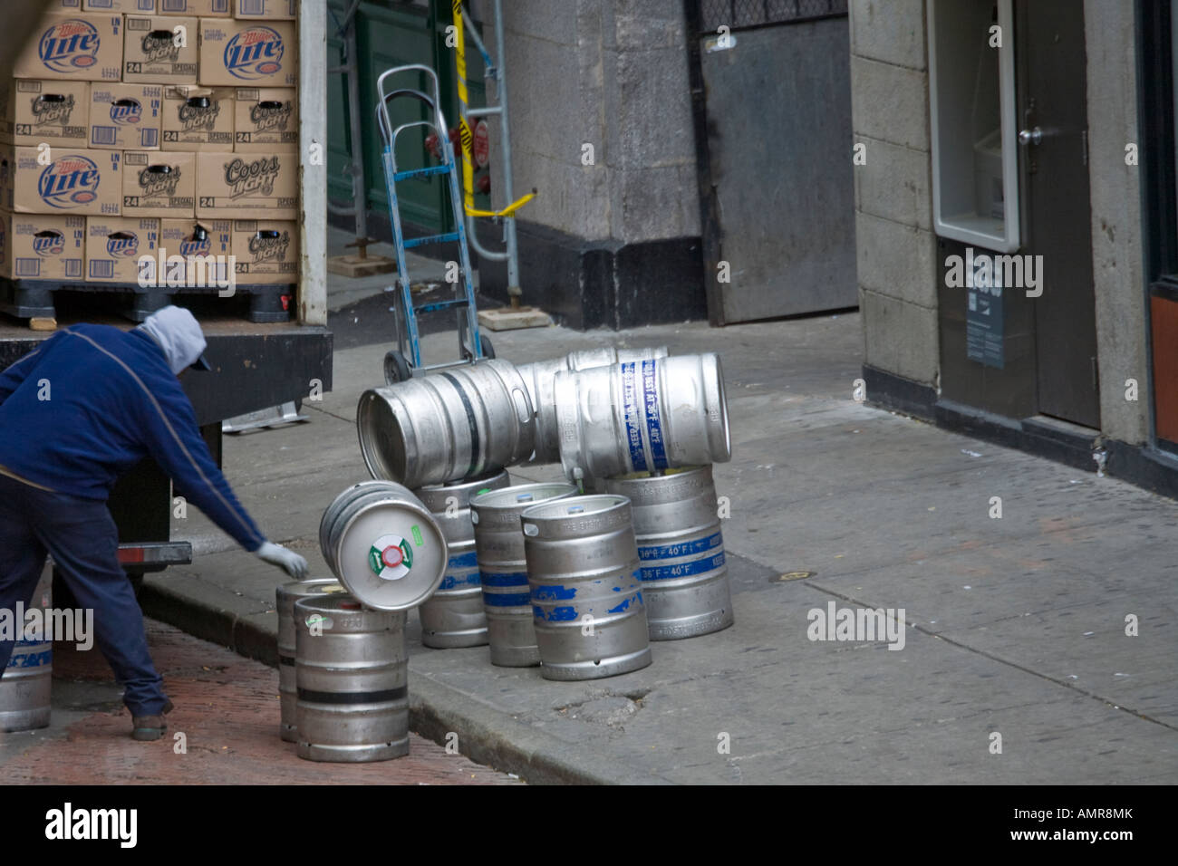 Unloading barrels hi-res stock photography and images - Alamy