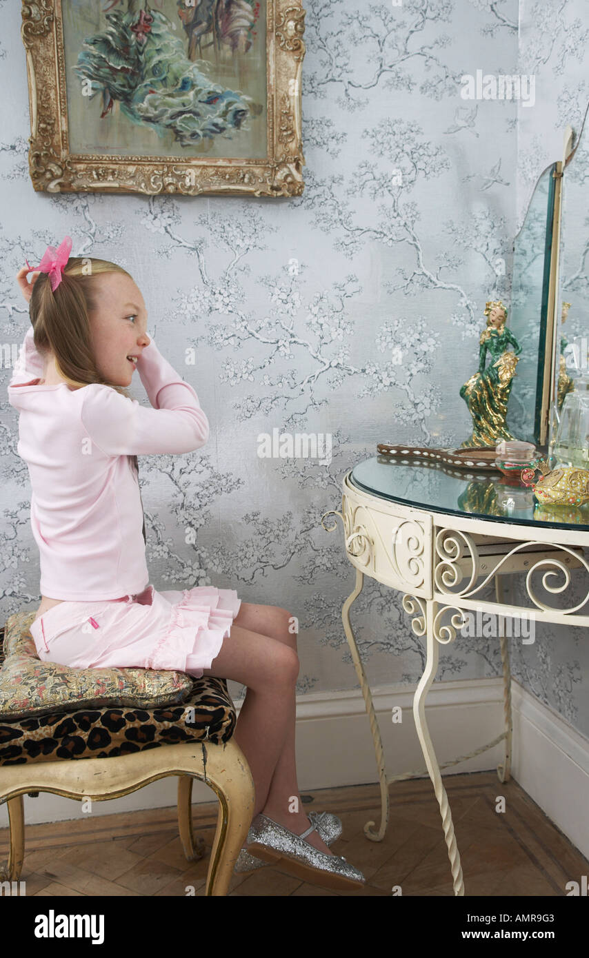 Girl Getting Ready Stock Photo - Alamy