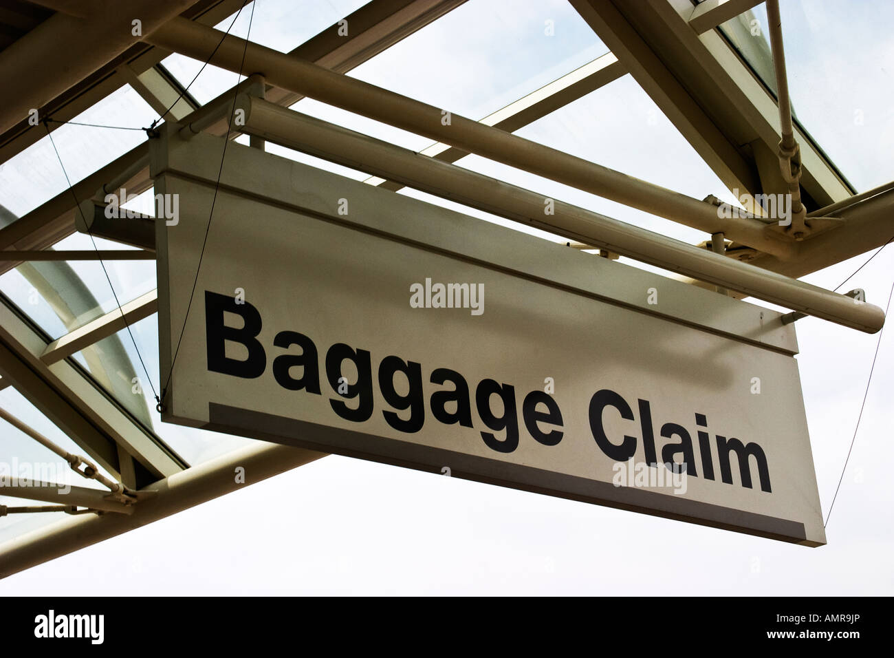 Baggage Claim sign Stock Photo - Alamy