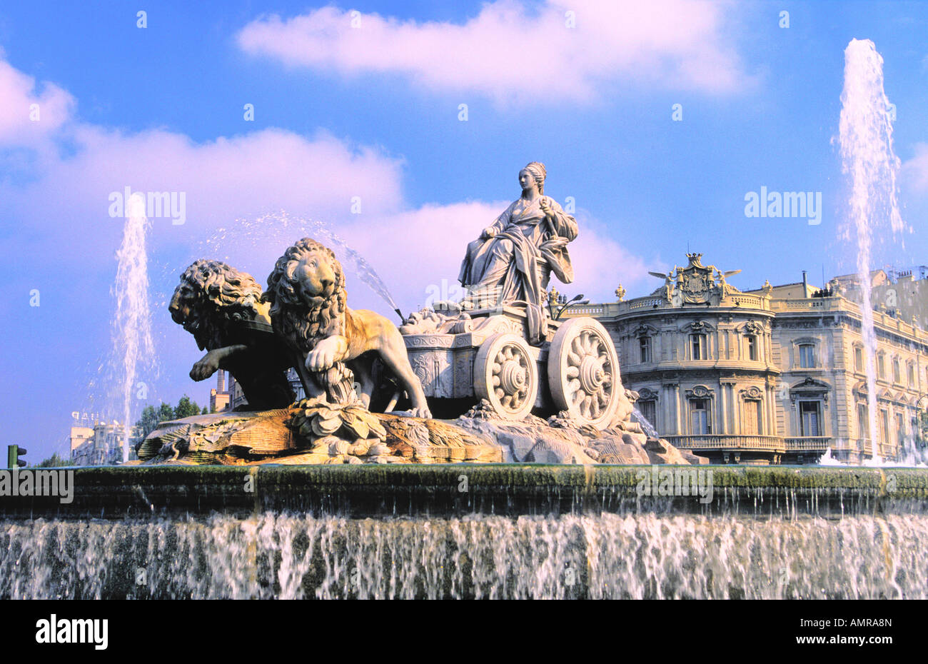 the fuente de la cibeles in plaza cibeles madrid spain Stock Photo - Alamy