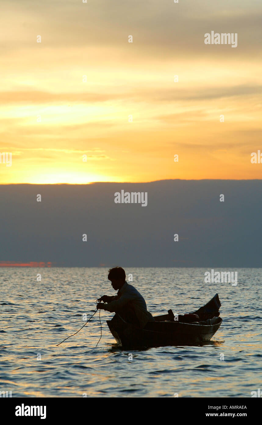 Lone hand boat hi-res stock photography and images - Alamy