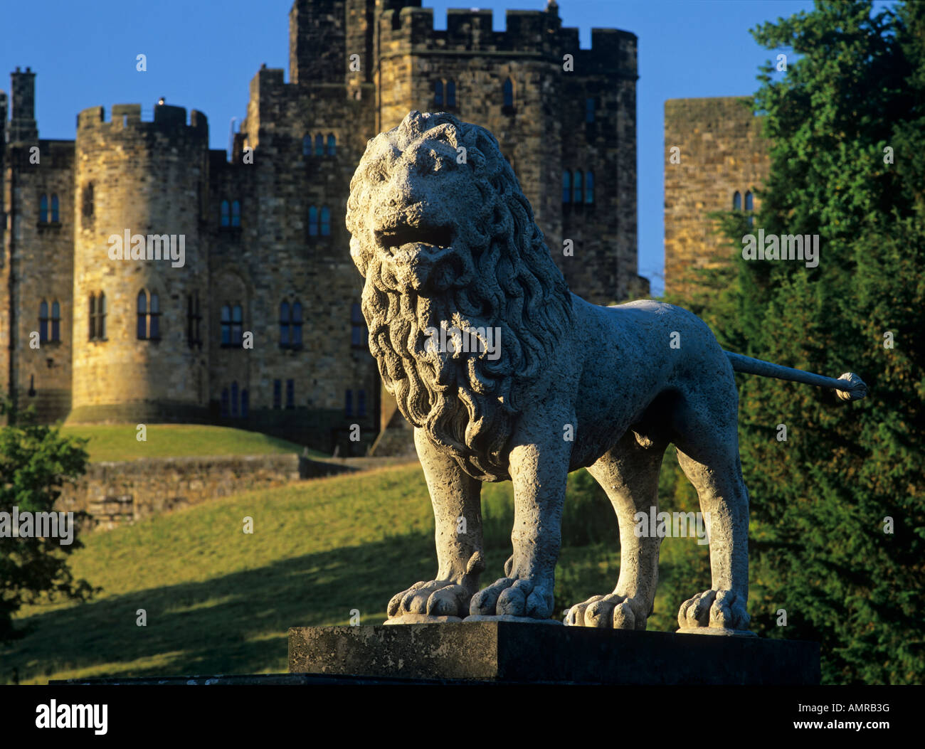 The Lion Bridge & Alnwick Castle. Englands number one tourist ...