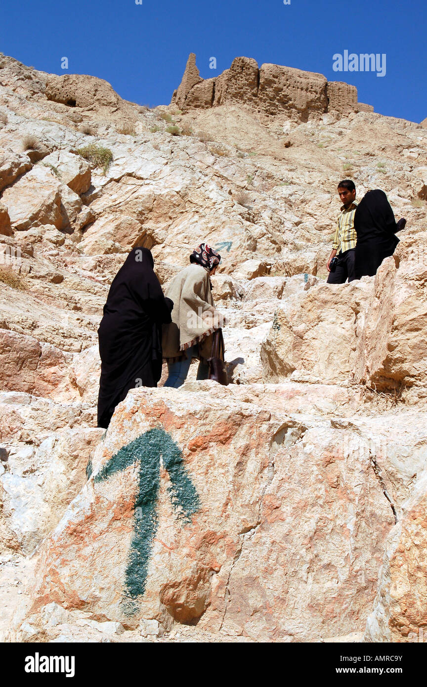 Iranian women on climb to Ateshkadeh-ye Esfahan ancient Zoroastrian ...