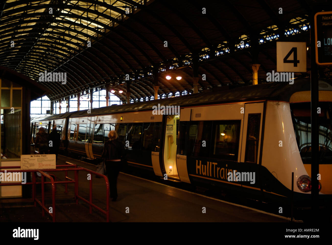 Hull train station East Yorkshire Stock Photo - Alamy