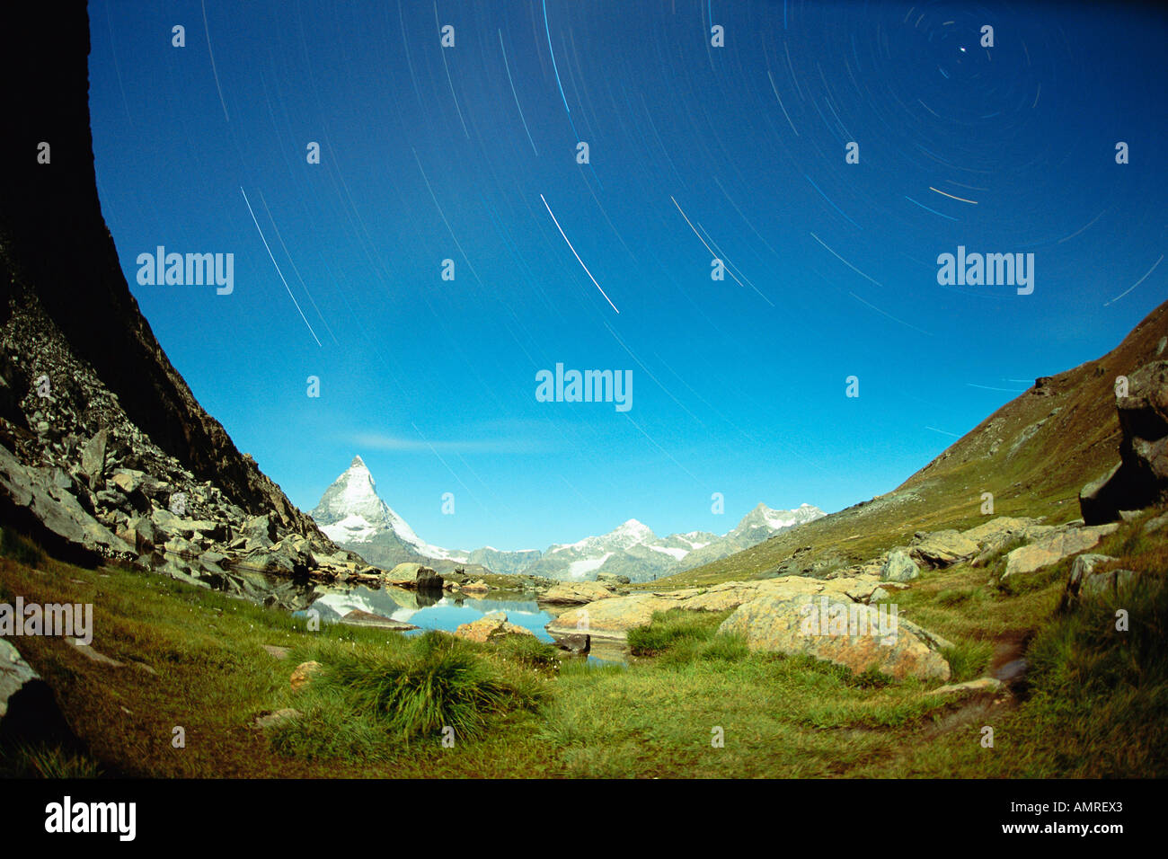 Bottom view night sky stars hi-res stock photography and images - Alamy