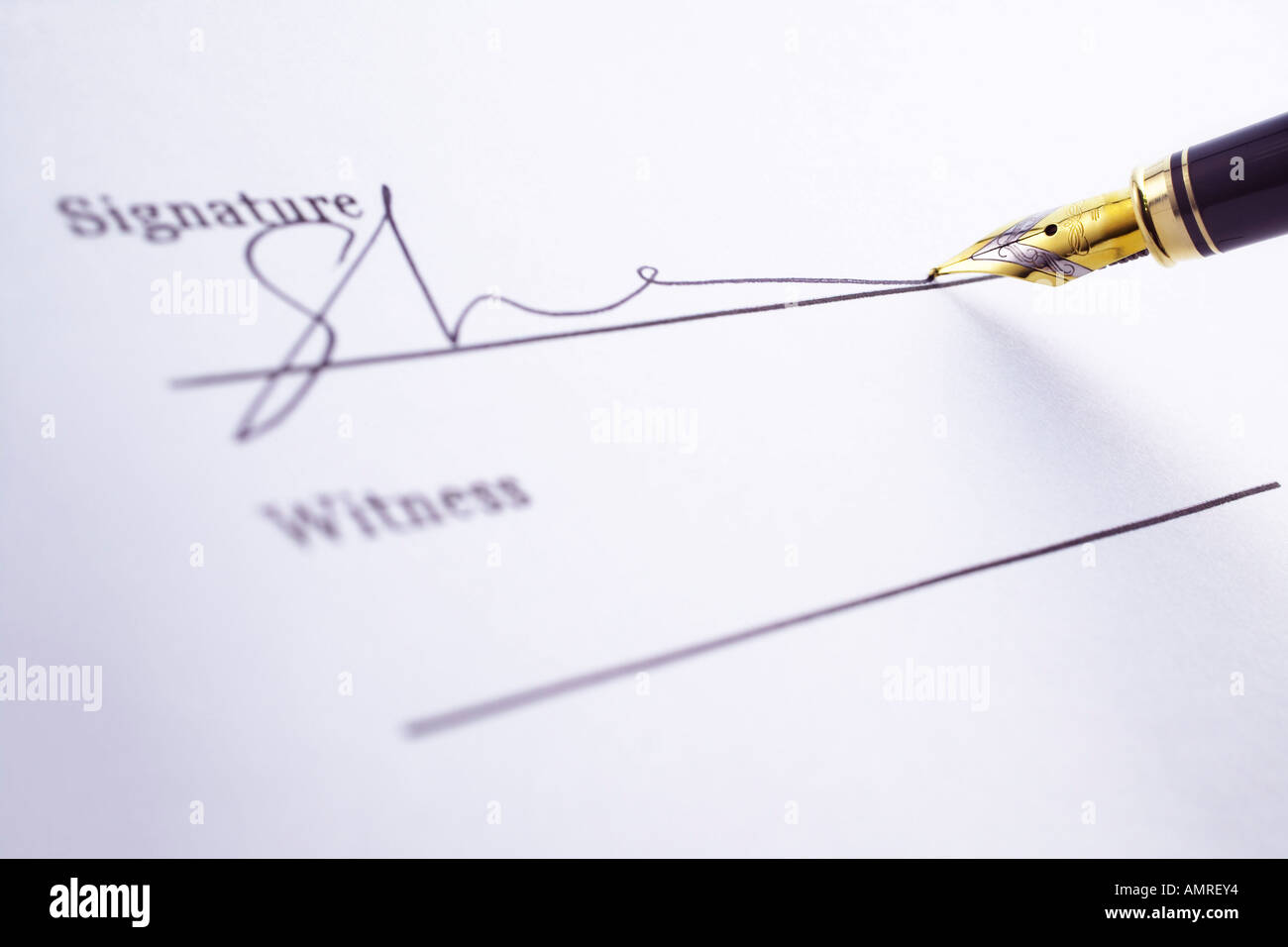 Sign the dotted line hi-res stock photography and images - Alamy