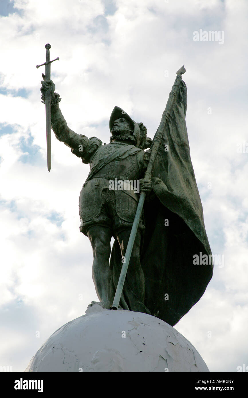 Statue of Vasco Nuñez de Balboa at Avenida Balboa Panama City Stock ...