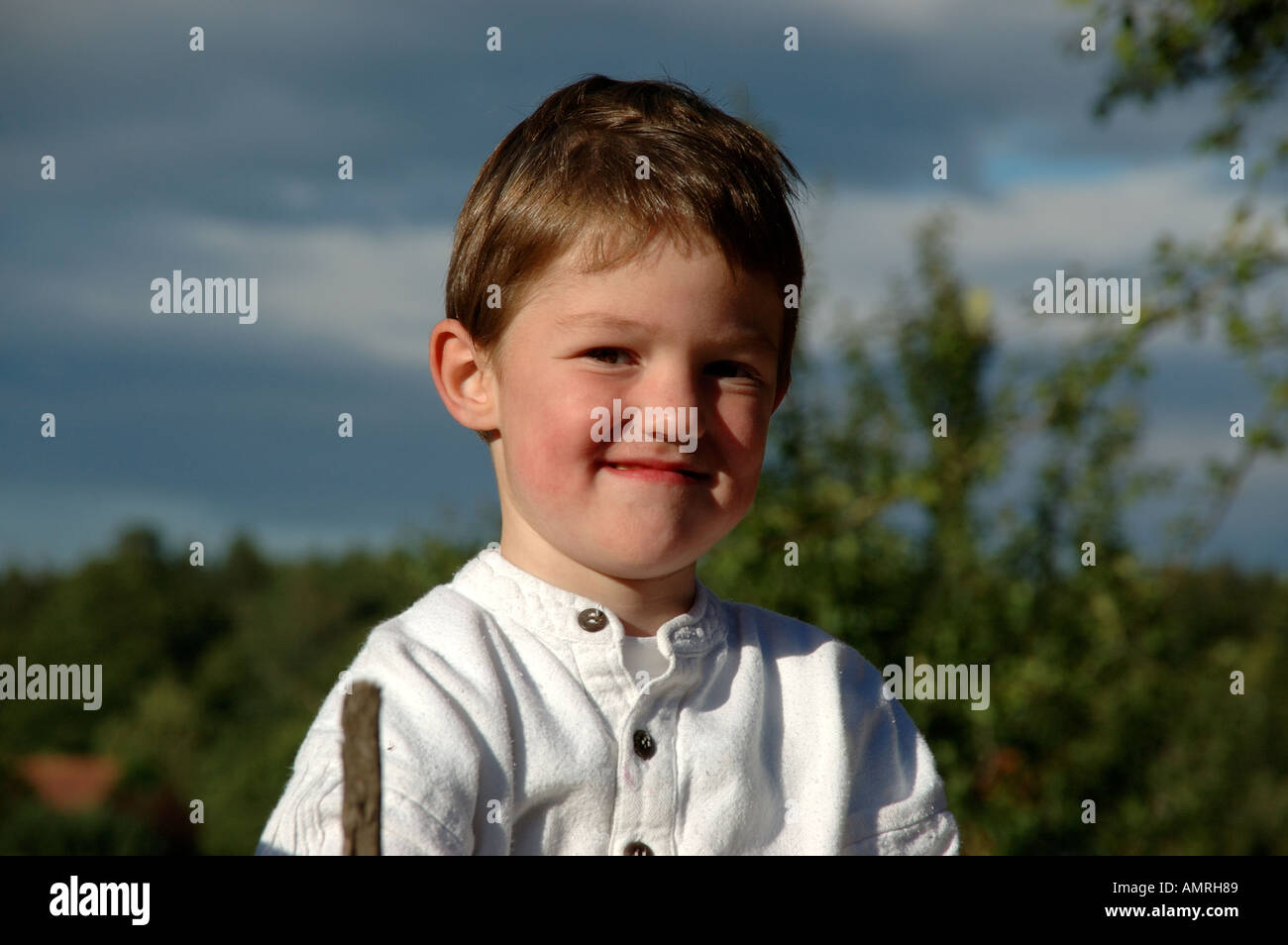 Bavarian traditional dress child hi-res stock photography and images ...