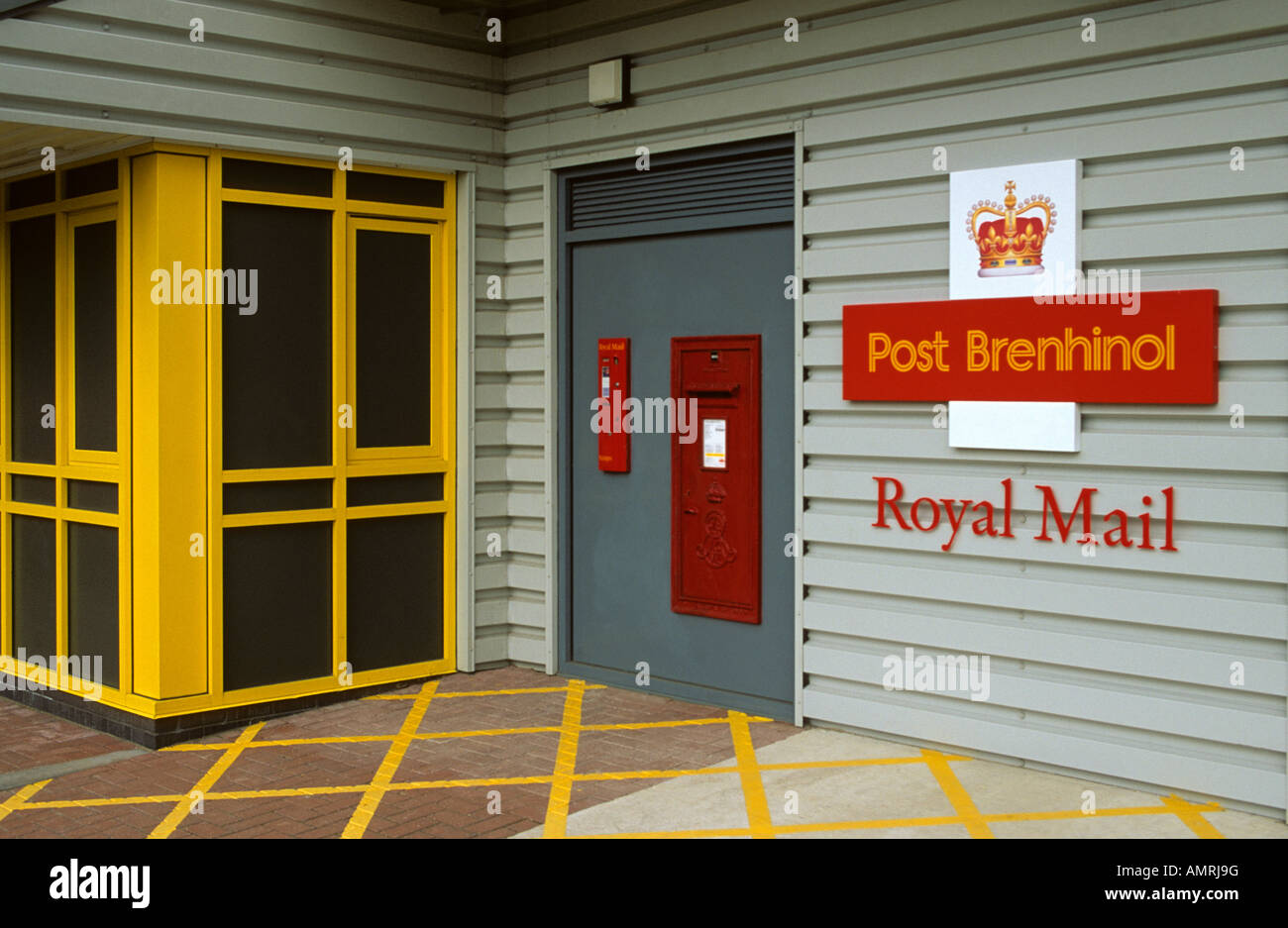Machynlleth Post Sorting Office (Post Brenhinol), Wales, UK Stock Photo ...
