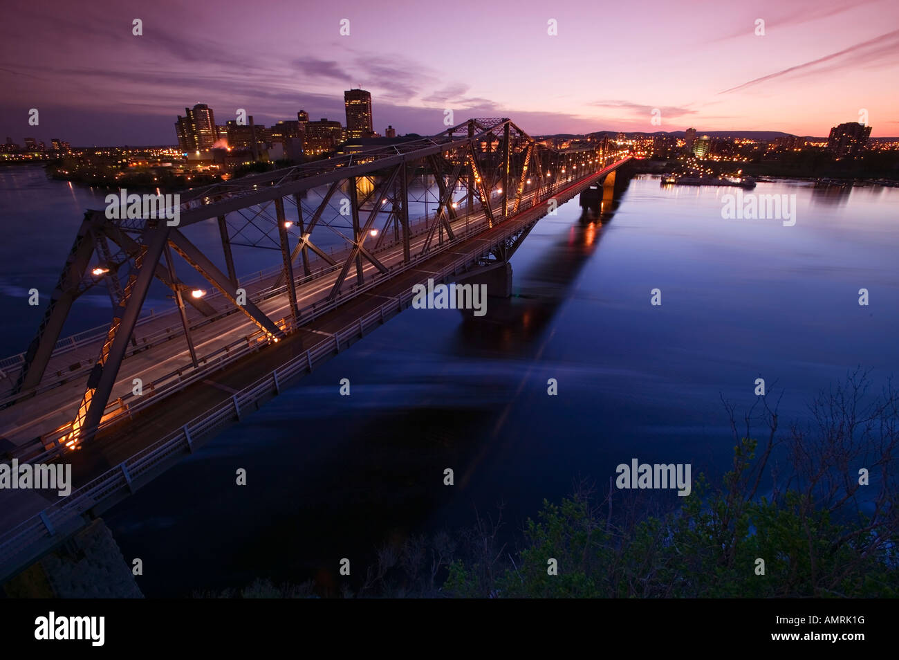 Canada, Ontario, Ottawa, Nepean Point, Parliament Hill, Pont Alexandra ...