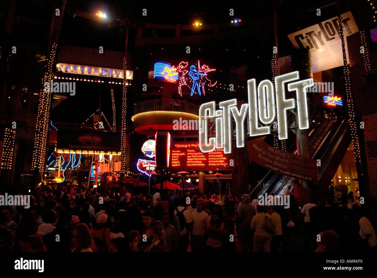 Night universal studios city walk hi-res stock photography and images ...