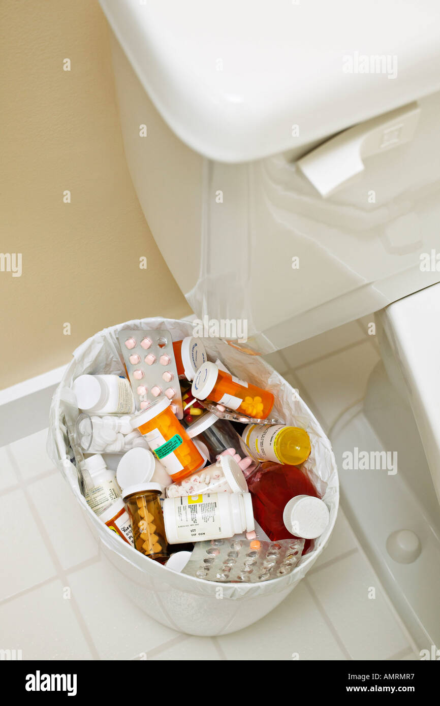 Prescription bottle garbage hi-res stock photography and images - Alamy