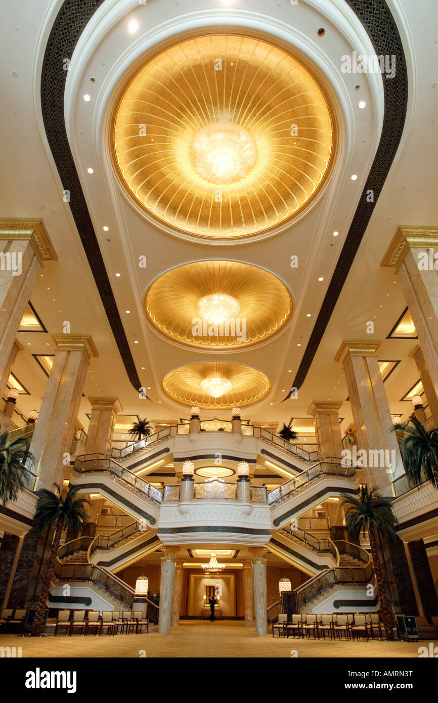 Ceiling emirates palace abu dhabi hi-res stock photography and images ...
