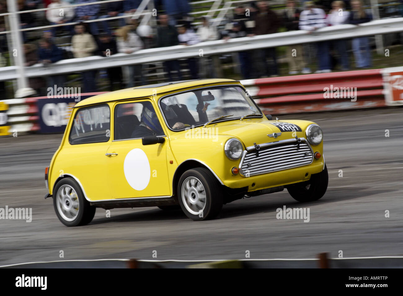 Racing minis hi-res stock photography and images - Alamy