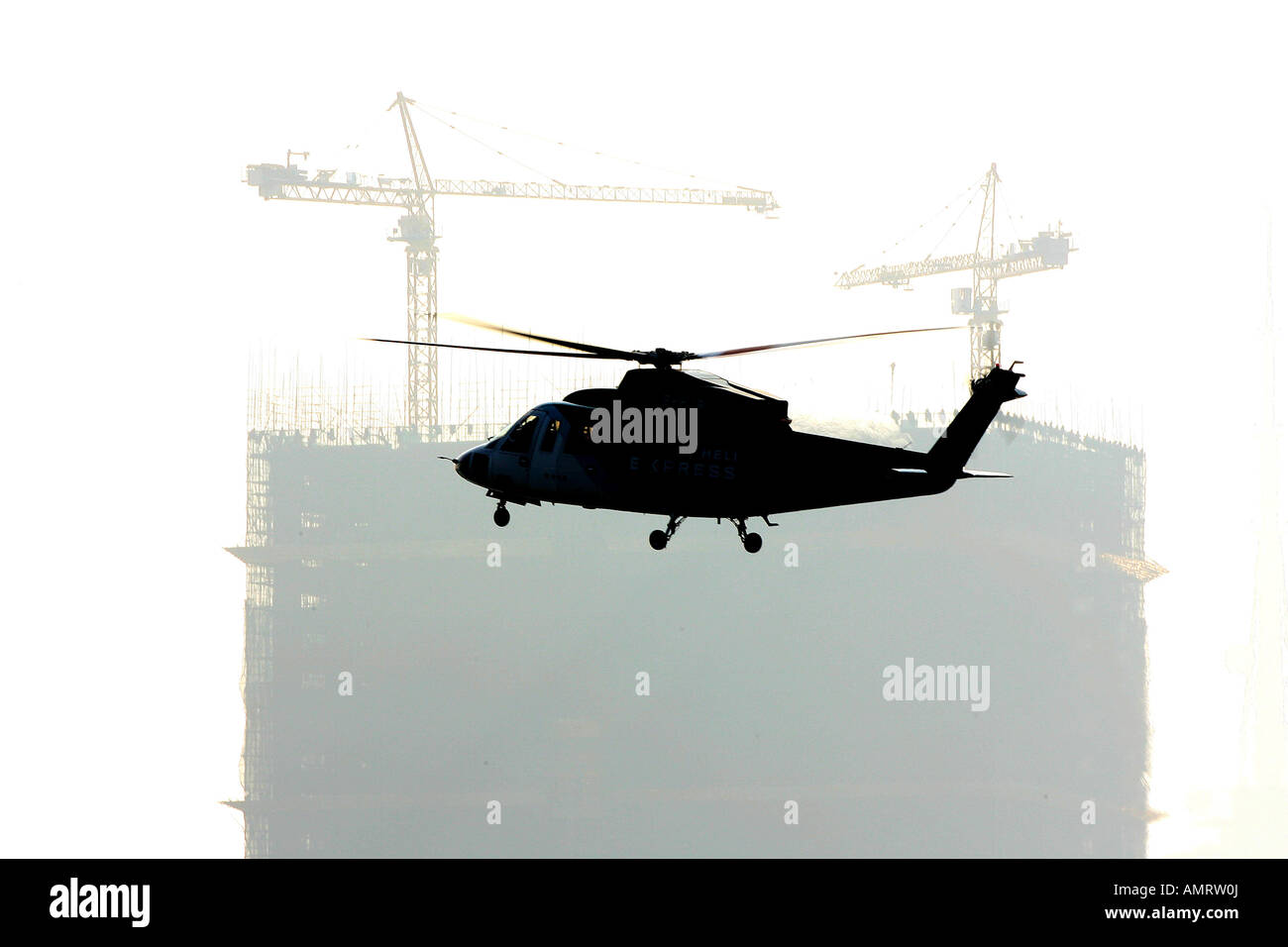 Construction with helicopter hi-res stock photography and images - Alamy