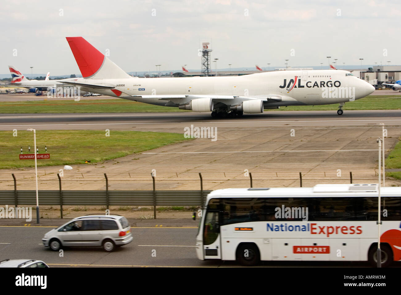JAL japan boeing 747 jumbo jet landing at London Heathrow LHR Airport ...