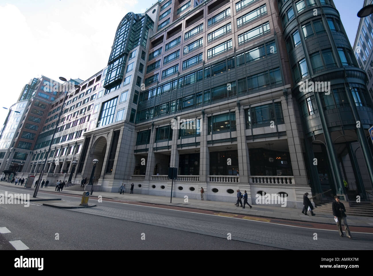 Bank Zone offices palace London Stock Photo - Alamy