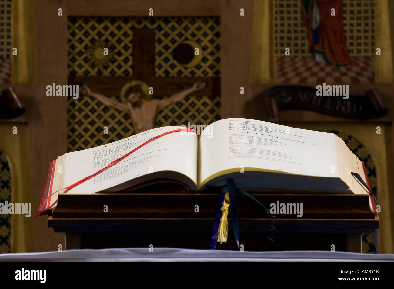 Anglican church service hi-res stock photography and images - Alamy