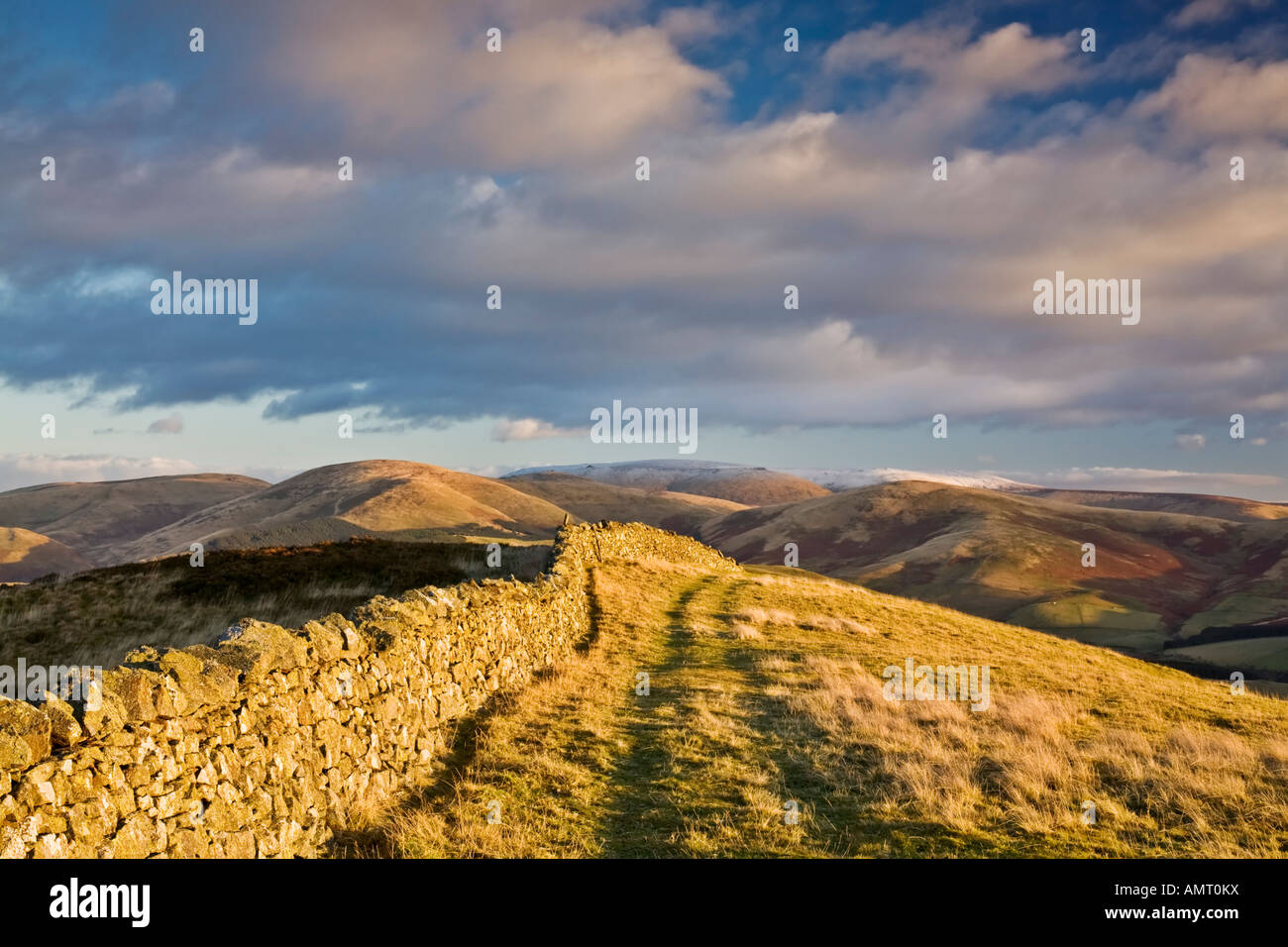 Wideopen hill borders hi-res stock photography and images - Alamy