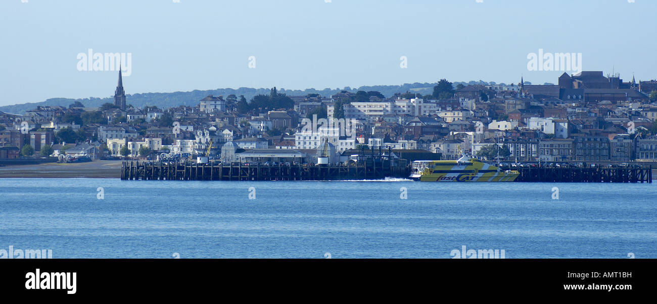 Ryde pier isle wight solent hi-res stock photography and images - Alamy