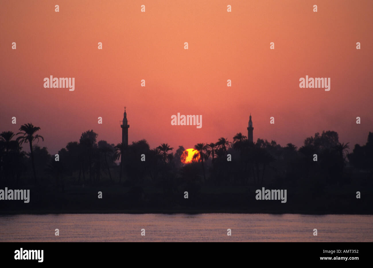 Minarett silhouette hi-res stock photography and images - Alamy