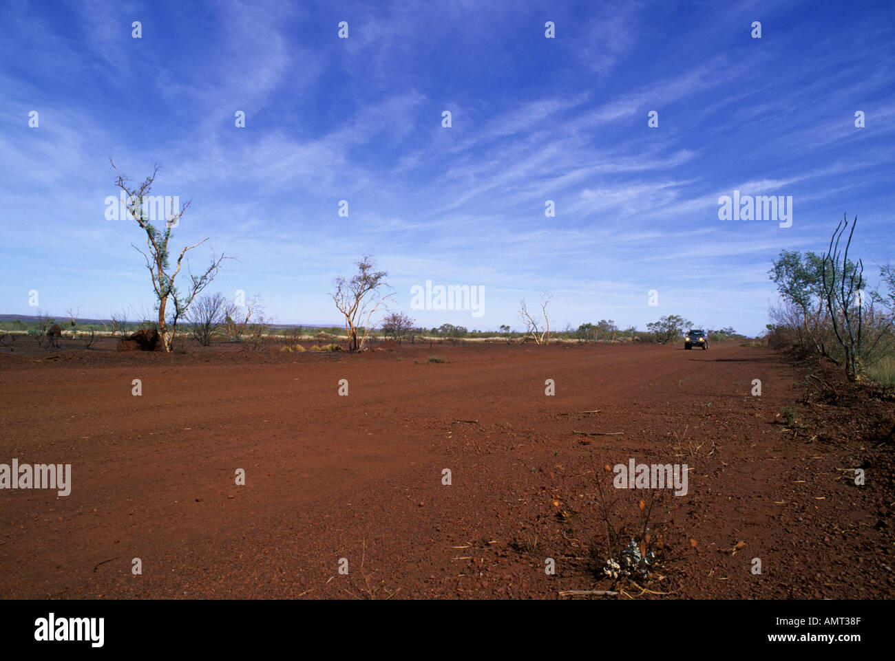 Outback driving Western Australia Stock Photo - Alamy