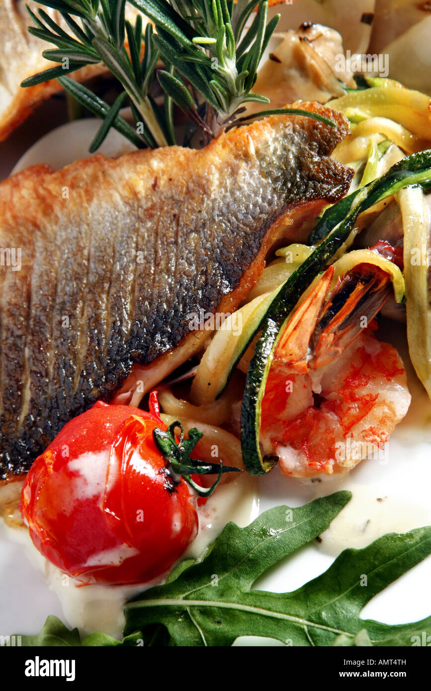 Srimp fish hi-res stock photography and images - Alamy