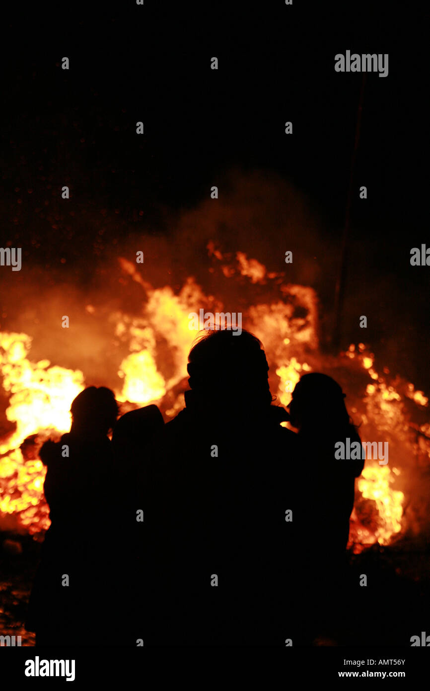 Child watching burning building hi-res stock photography and images - Alamy