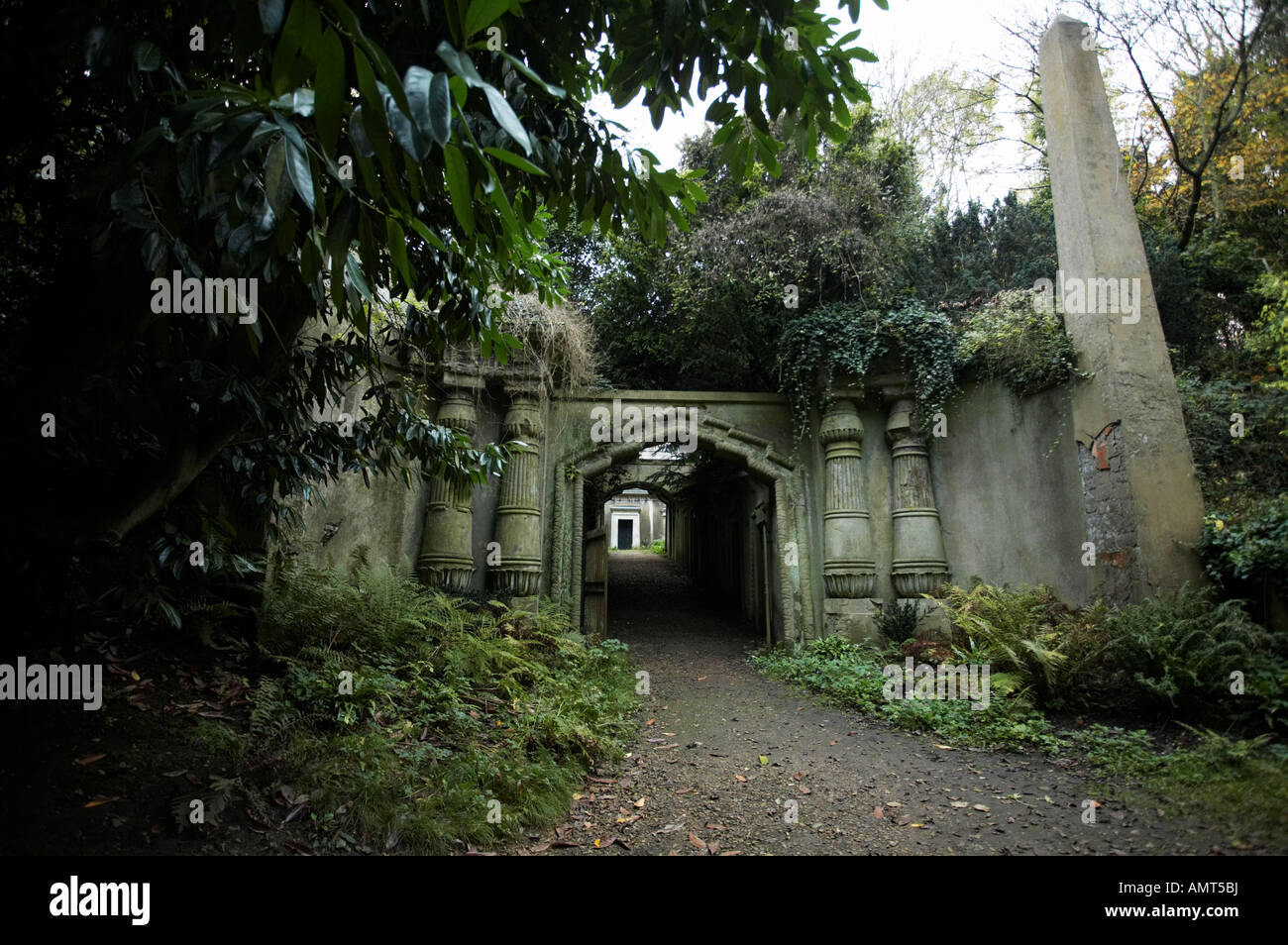 Highgate Cemetery in London England UK Stock Photo - Alamy