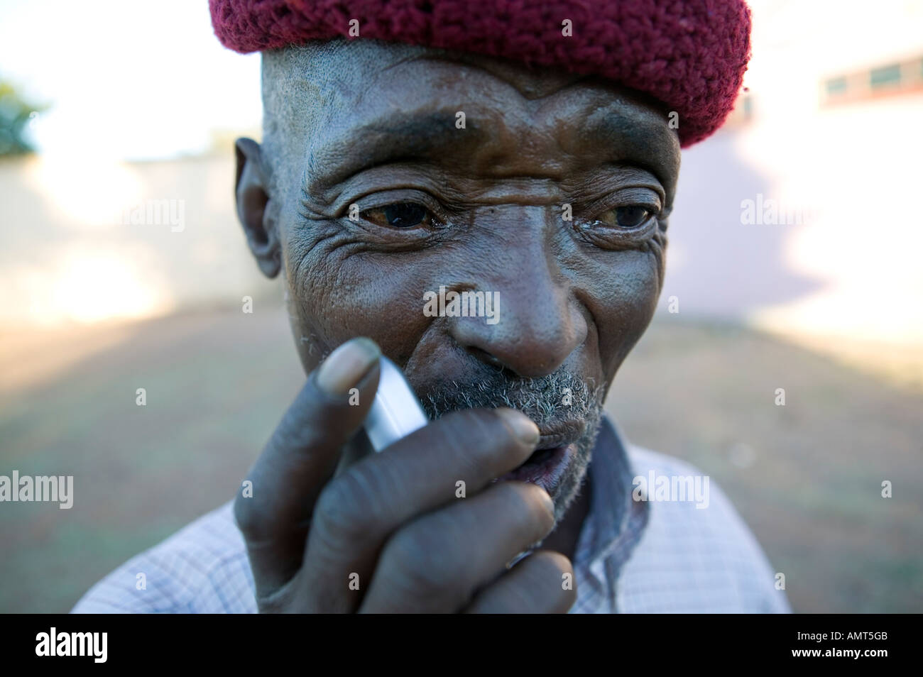 South africa mobile phone rural hi-res stock photography and images - Alamy