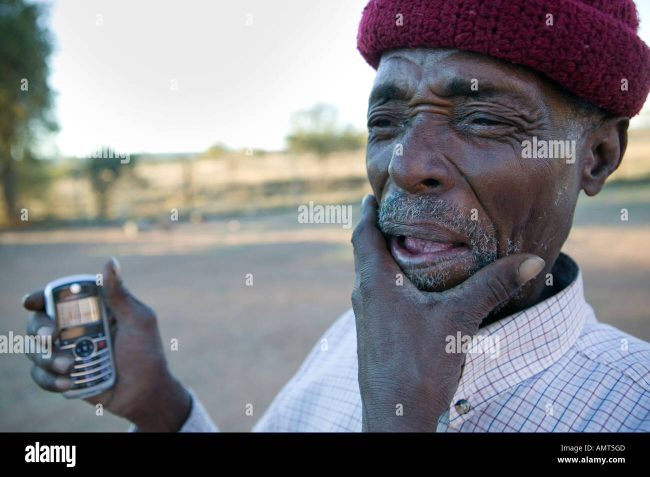 South africa mobile phone rural hi-res stock photography and images - Alamy