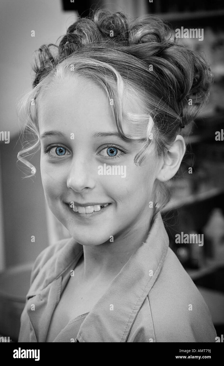 Young girl getting hair done up before the wedding Stock Photo - Alamy