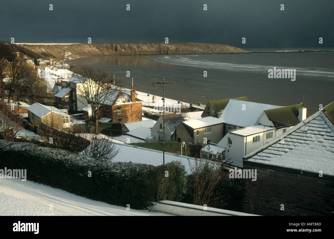 Snow in filey north yorkshire hi-res stock photography and images - Alamy