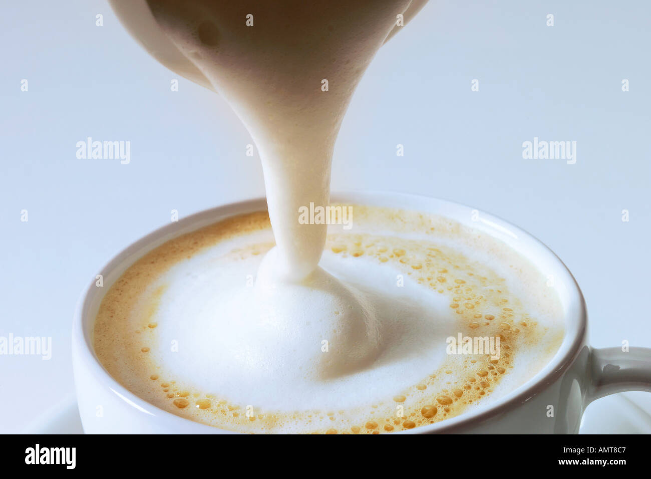 Pouring cream hi-res stock photography and images - Alamy