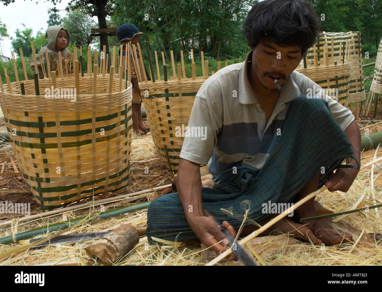 Myanmar Burma Shan State village of Poattap Poap arts and crafts ...