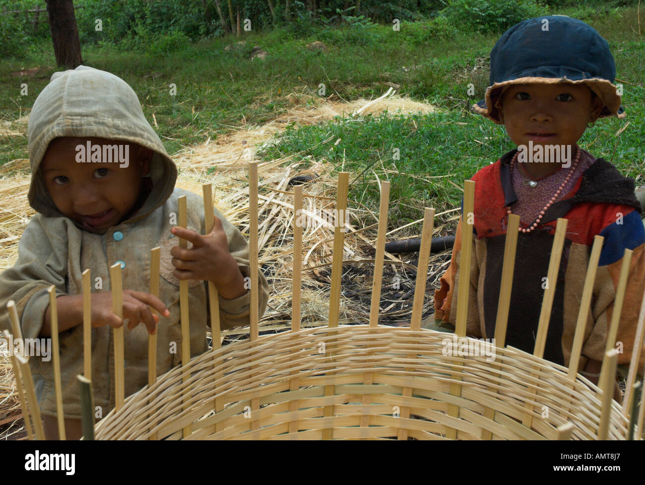 Myanmar Burma Shan State village of Poattap Poap arts and crafts 2 ...