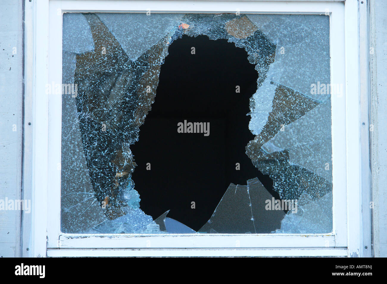 Shattered window hi-res stock photography and images - Alamy