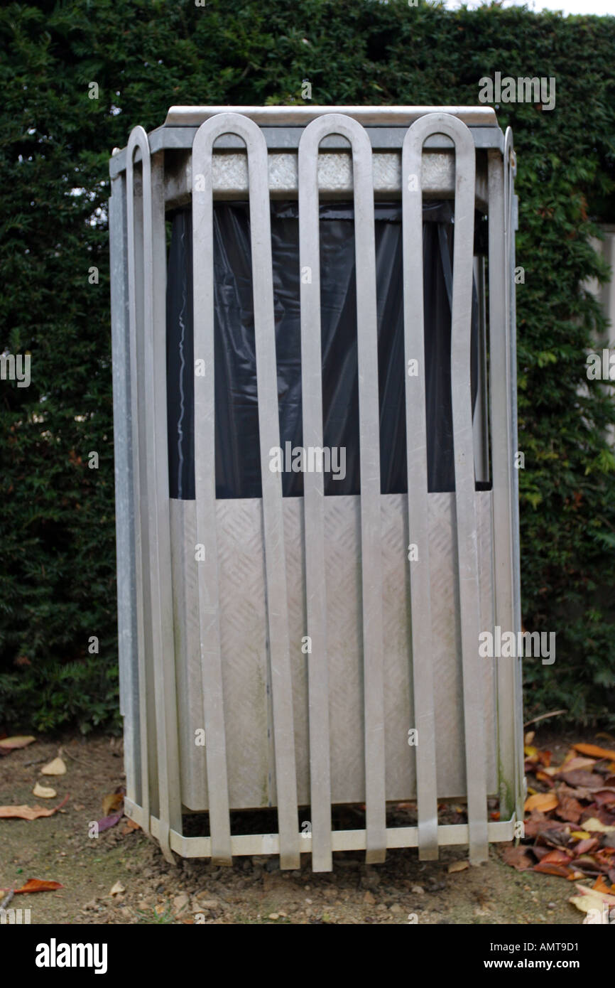 Compact bin containers hi-res stock photography and images - Alamy