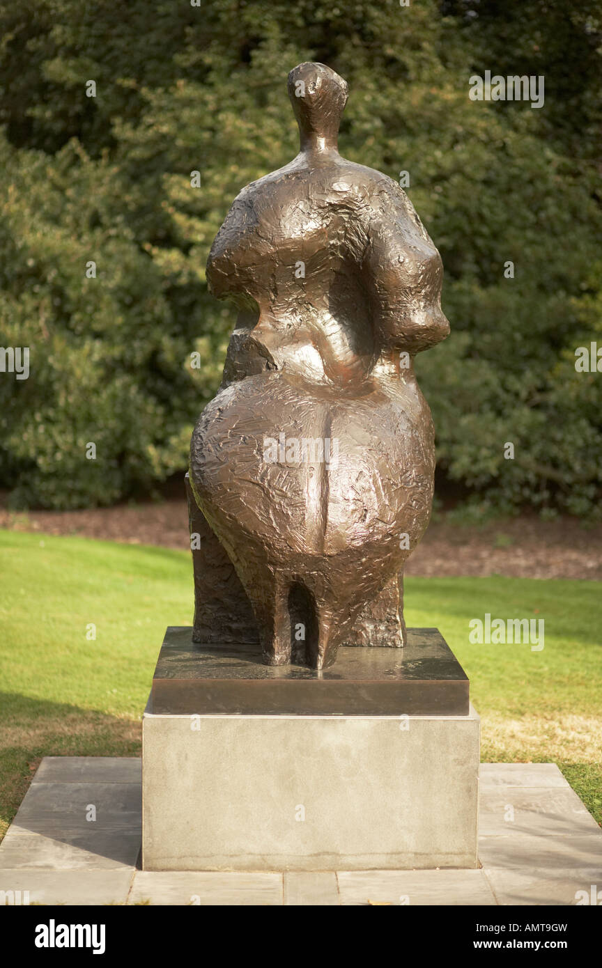 Henry Moore sculpture Seated Woman 1958-59 Stock Photo - Alamy