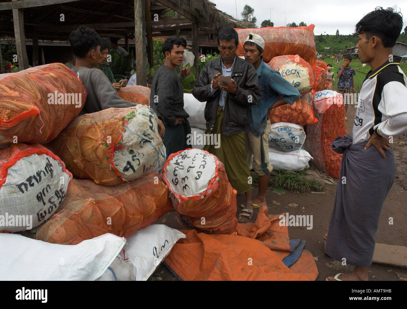 Myanmar Burma Shan State Train trip between Thazi and Kalaw Mindhaik ...
