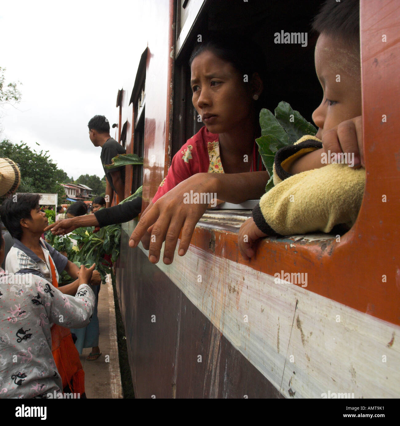 Myanmar Burma Shan State Train trip between Thazi and Kalaw Mindhaik ...