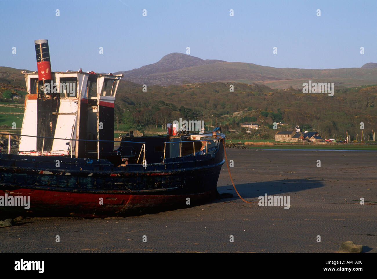 Pensarn harbour hi-res stock photography and images - Alamy