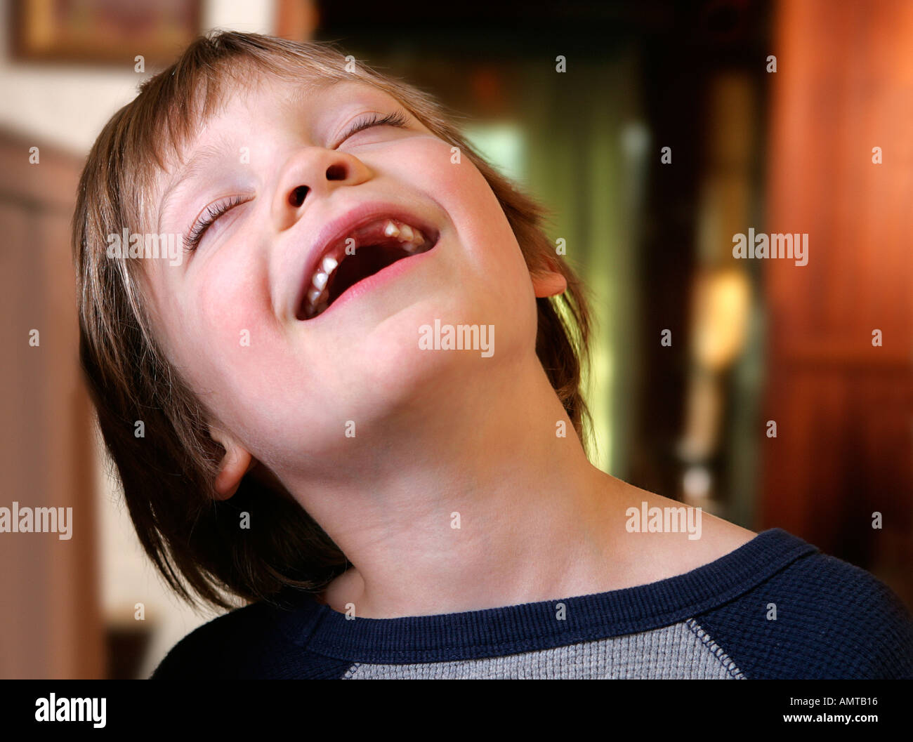 Two front teeth missing hi-res stock photography and images - Alamy