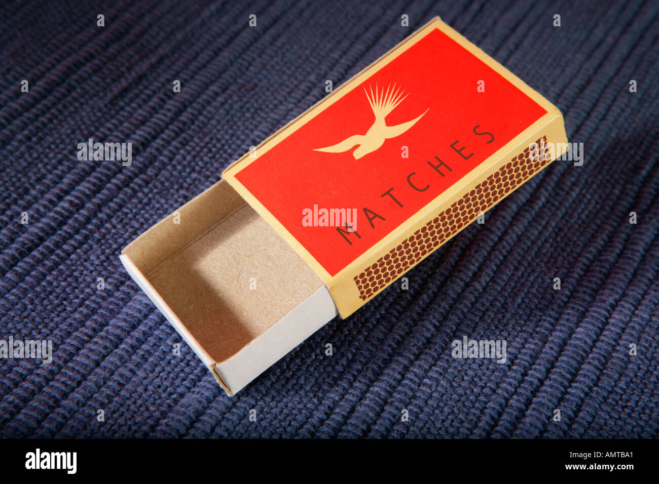 An empty box of stick matches Stock Photo - Alamy
