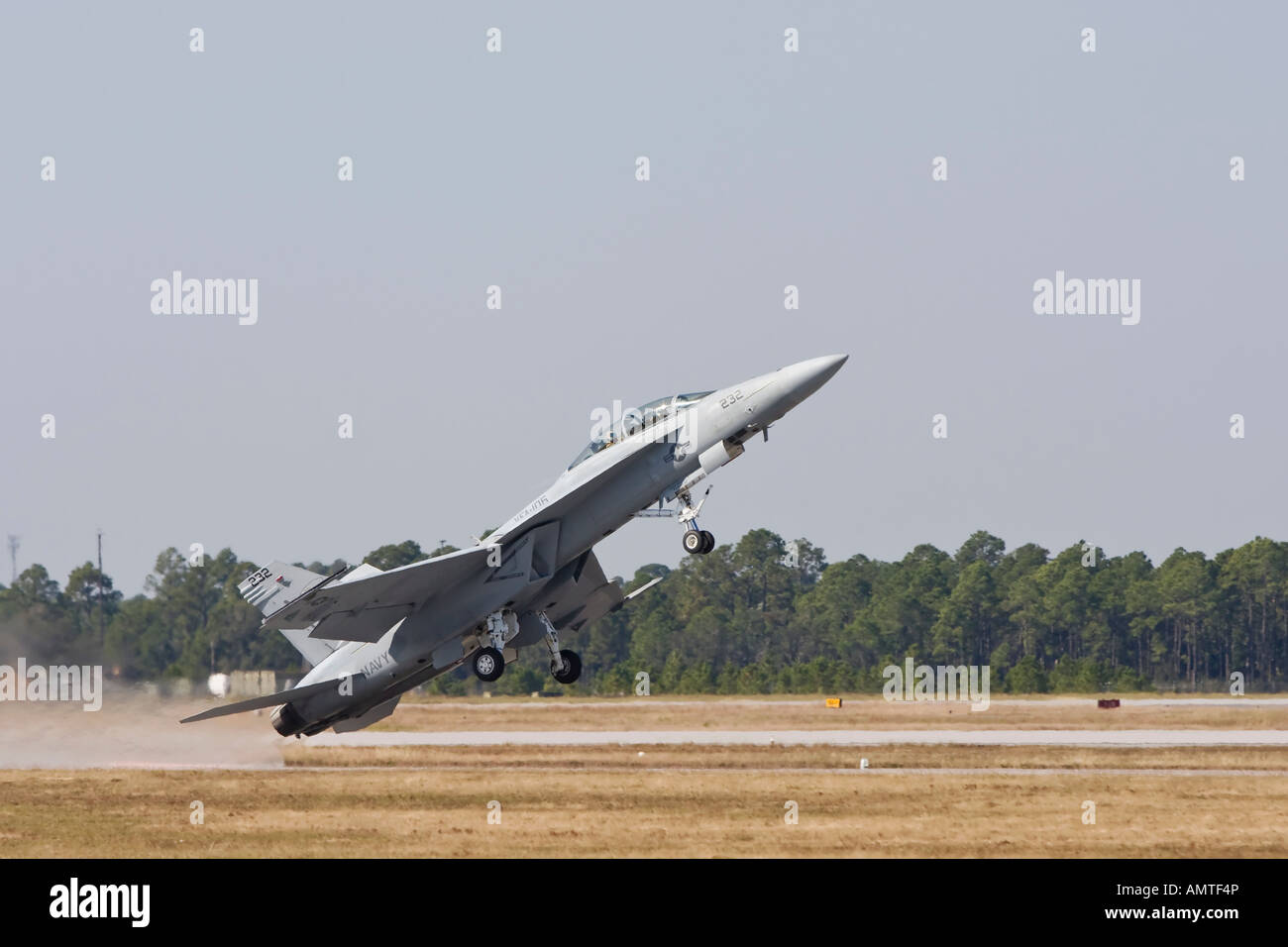 FA-18F Super Hornet take off at airshow Stock Photo - Alamy